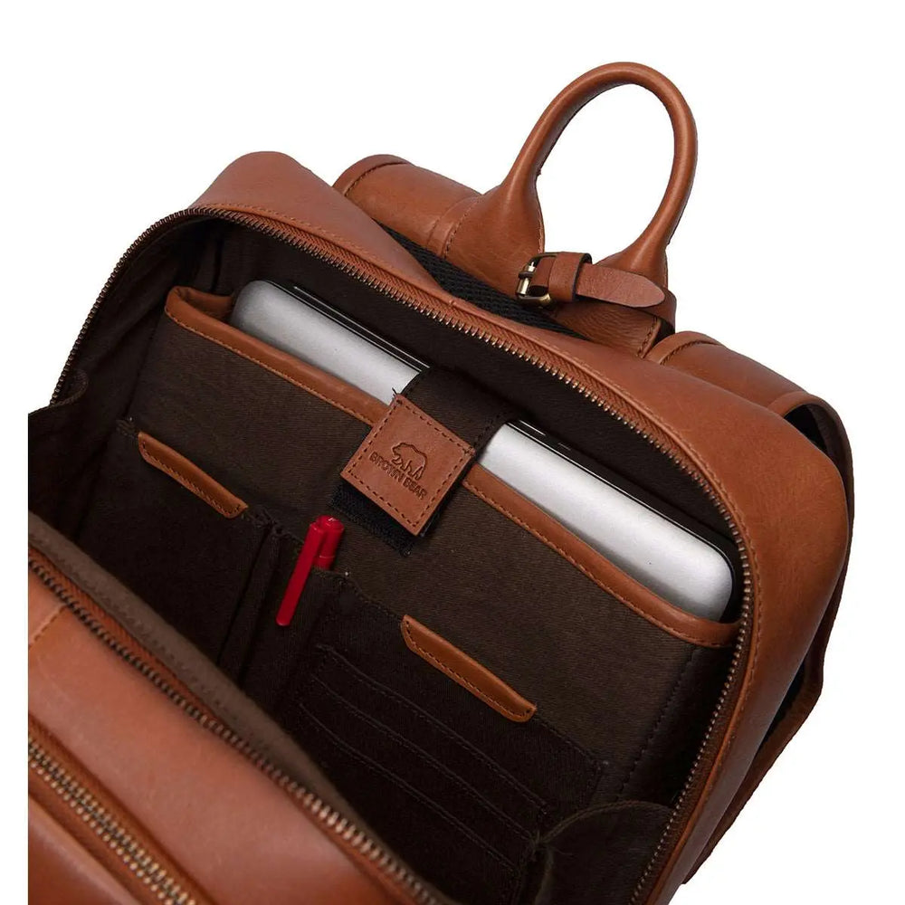 High-Quality Classic Leather Travel Backpack with Front Pocket – Brown Bear